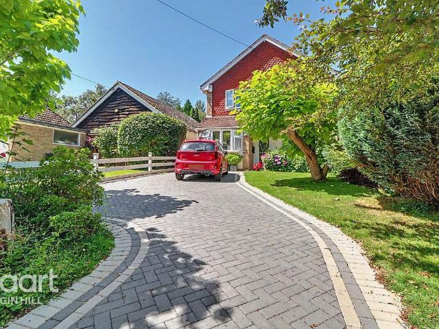 3 bedroom detached house for sale