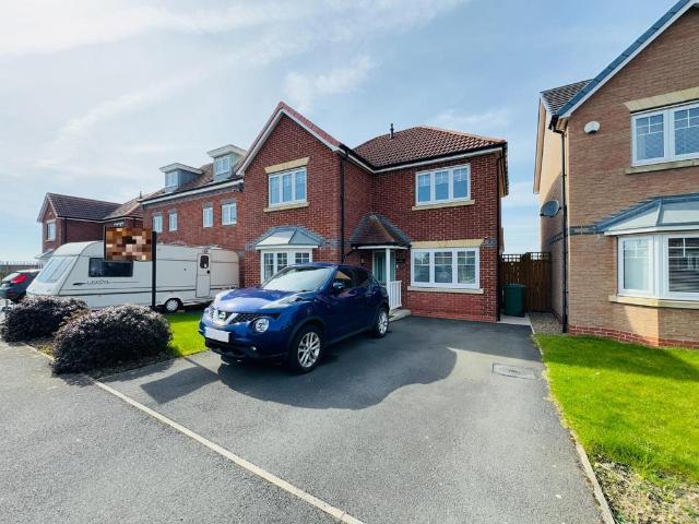 3 bedroom detached house for sale