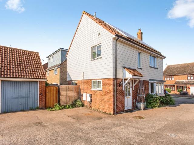 3 bedroom detached house for sale