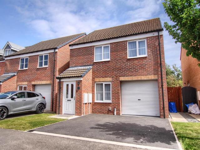 3 bedroom detached house for sale