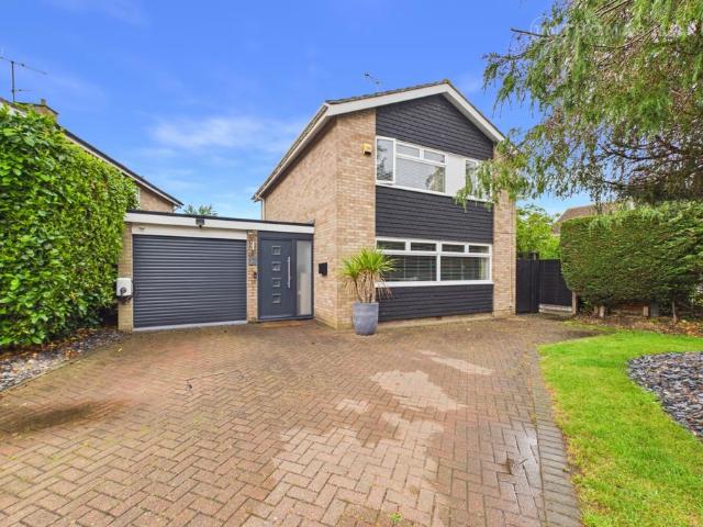 3 bedroom detached house for sale