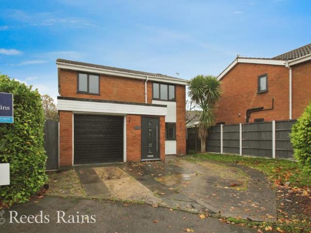 3 bedroom detached house for sale