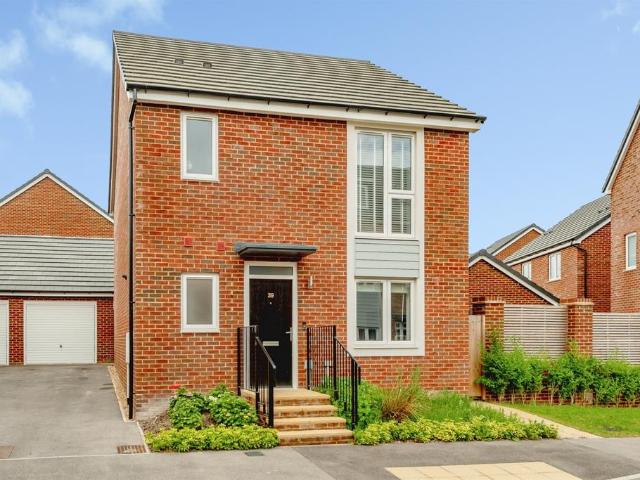 3 bedroom detached house for sale