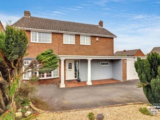 3 bedroom detached house for sale