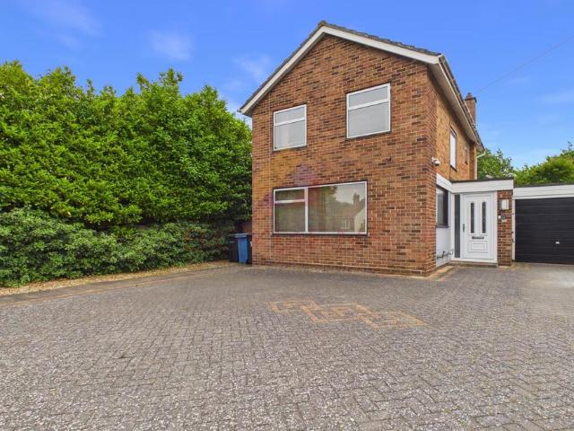 3 bedroom detached house for sale