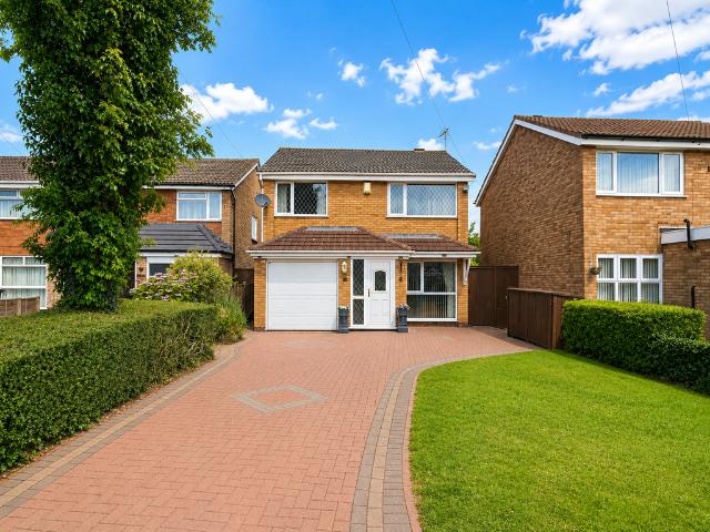 3 bedroom detached house for sale