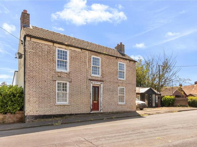 3 bedroom detached house for sale