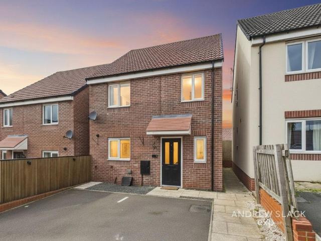 3 bedroom detached house for sale