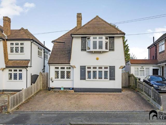 3 bedroom detached house for sale