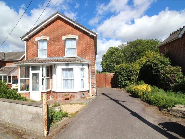 3 bedroom detached house for sale
