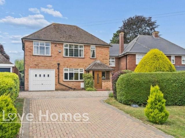 3 bedroom detached house for sale