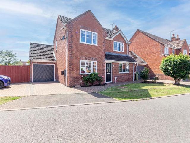 3 bedroom detached house for sale