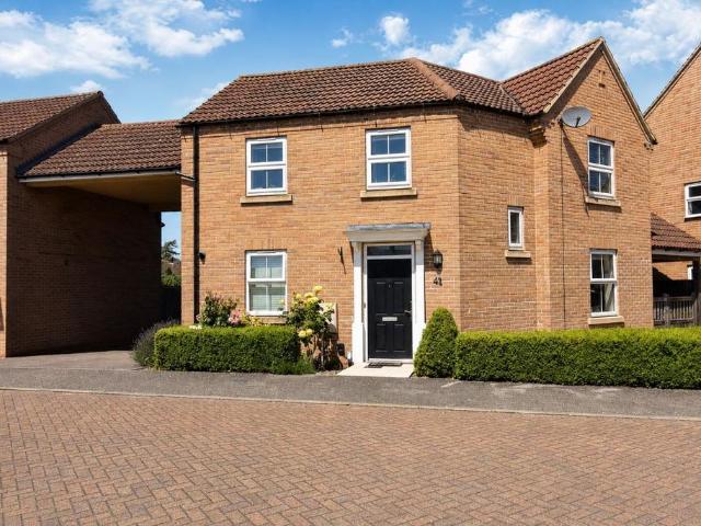 3 bedroom detached house for sale