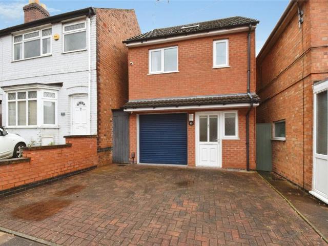 3 bedroom detached house for sale
