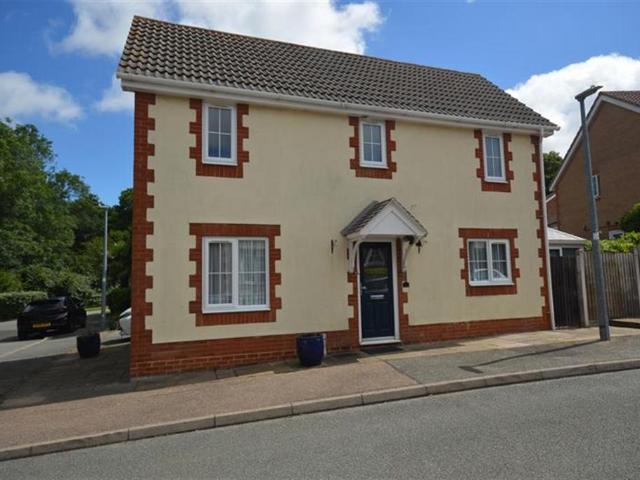 3 bedroom detached house for sale
