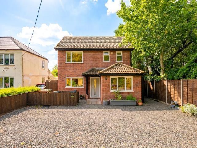 3 bedroom detached house for sale