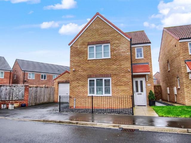 3 bedroom detached house for sale