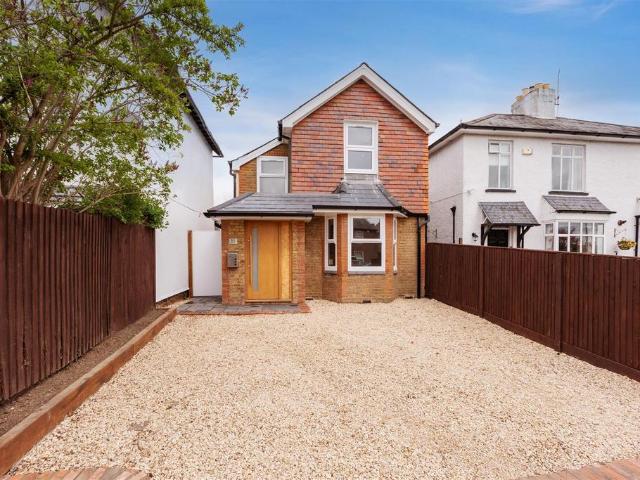 3 bedroom detached house for sale