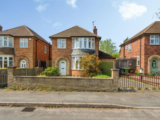 3 bedroom detached house for sale