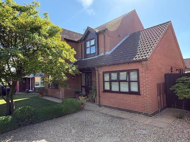 3 bedroom detached house for sale