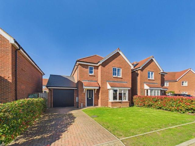 3 bedroom detached house for sale