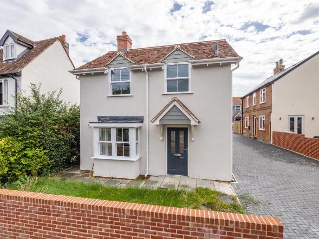 3 bedroom detached house for sale