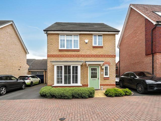 3 bedroom detached house for sale