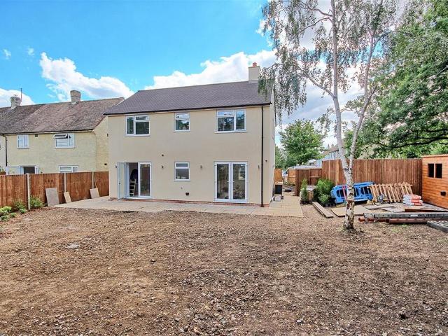 3 bedroom detached house for sale