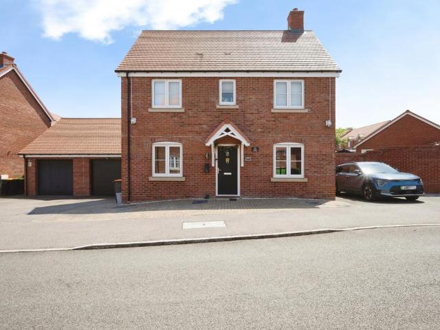 3 bedroom detached house for sale