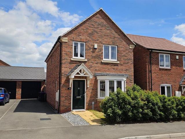 3 bedroom detached house for sale