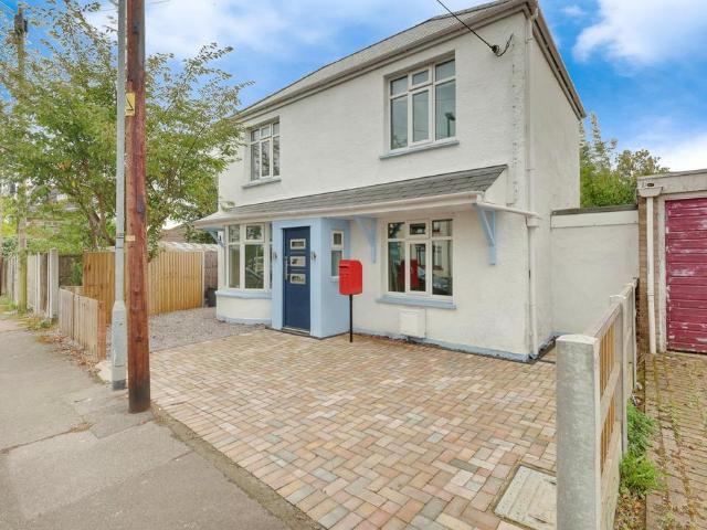 3 bedroom detached house for sale
