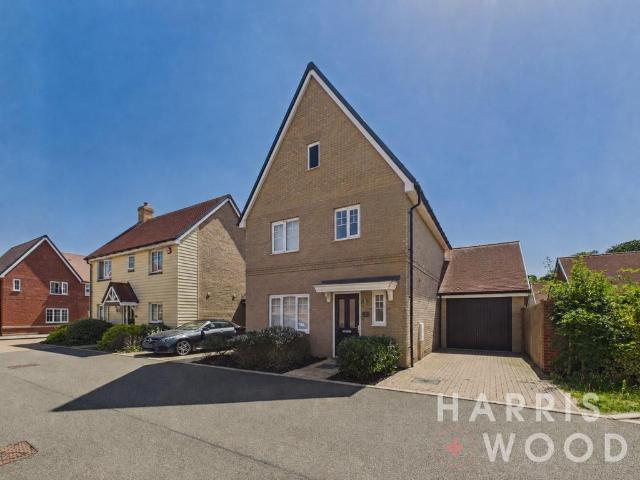 3 bedroom detached house for sale