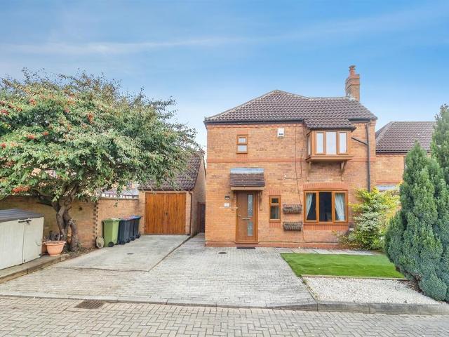 3 bedroom detached house for sale
