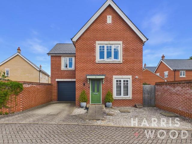 3 bedroom detached house for sale