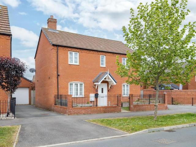 3 bedroom detached house for sale