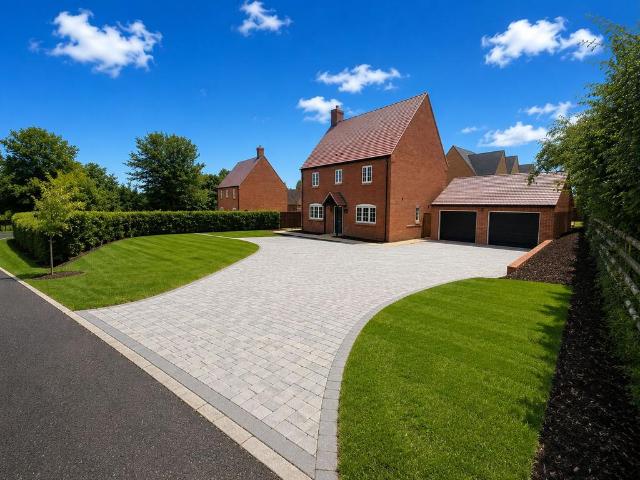 3 bedroom detached house for sale