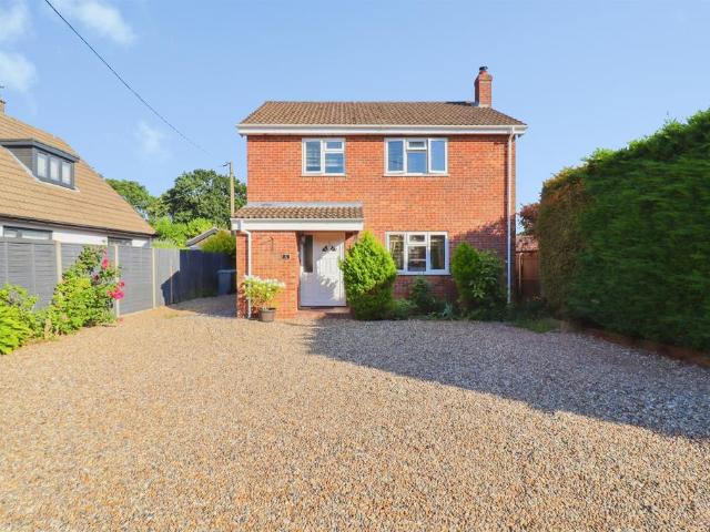 3 bedroom detached house for sale