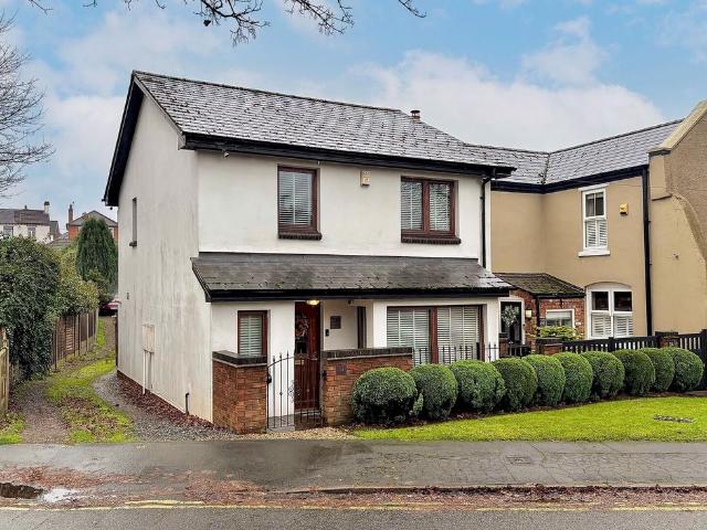 3 bedroom detached house for sale