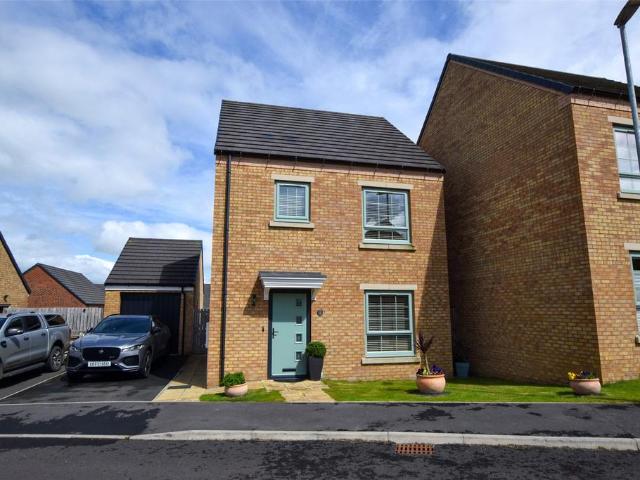 3 bedroom detached house for sale