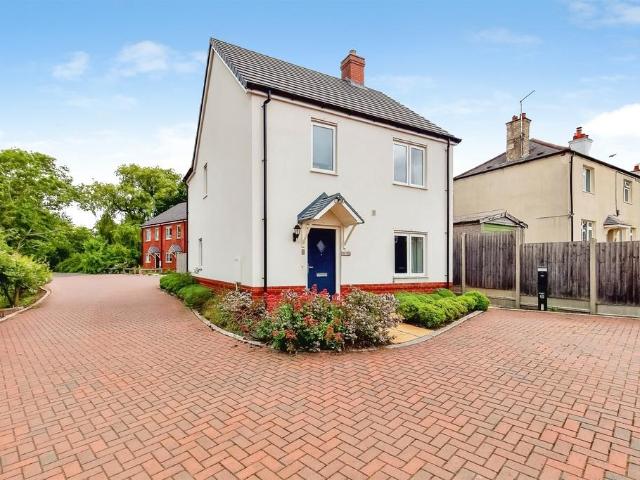 3 bedroom detached house for sale