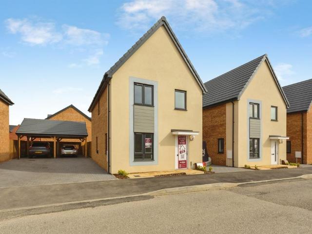 3 bedroom detached house for sale