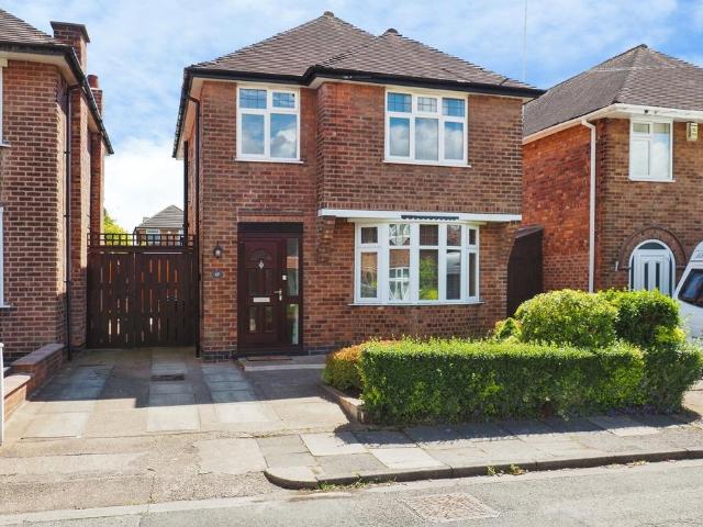 3 bedroom detached house for sale