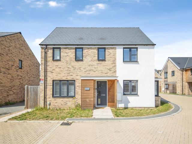 3 bedroom detached house for sale