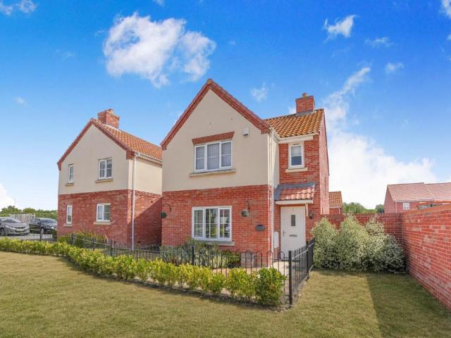 3 bedroom detached house for sale