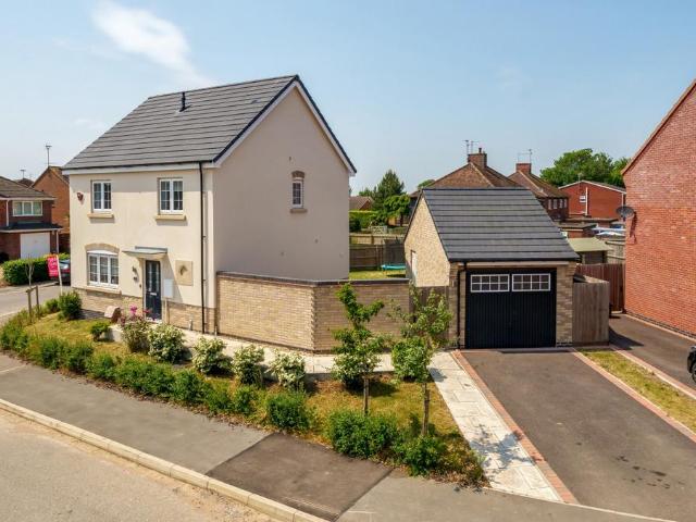 3 bedroom detached house for sale
