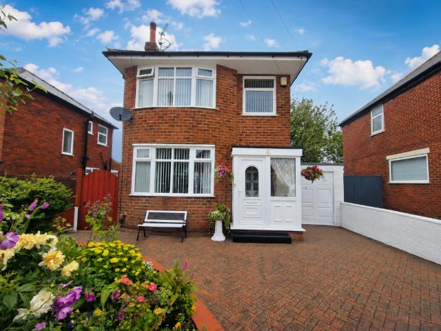 3 bedroom detached house for sale