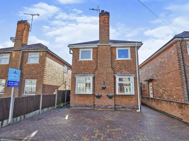 3 bedroom detached house for sale