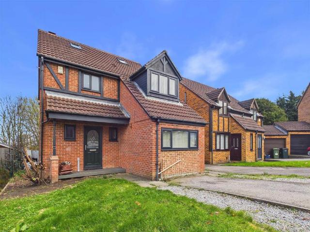 3 bedroom detached house for sale