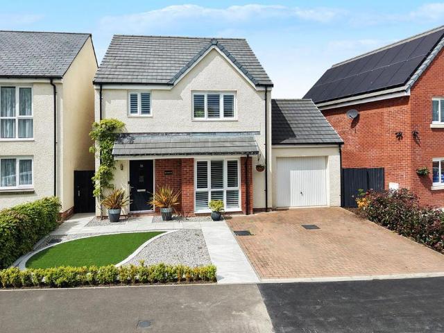 3 bedroom detached house for sale