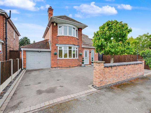 3 bedroom detached house for sale
